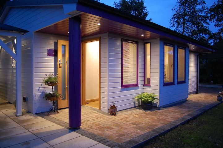 Romantic Retreat Cabin, Exclusive Hot Tub & Sauna - Pitlochry