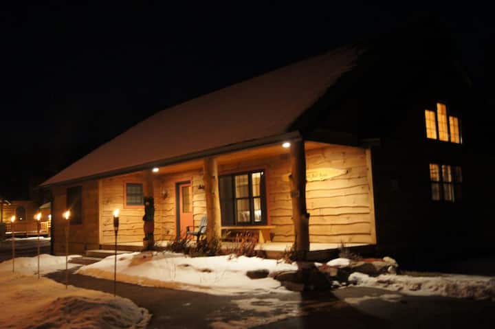 Wis Dells Home ( The Baitshop, Decorated Fishing Theme ) - Wisconsin Dells, WI