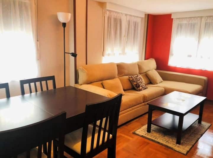 Acogedora Y Flexible Habitación - Oviedo