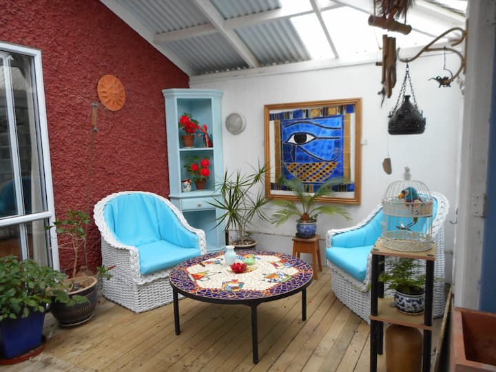 Secret Garden - The Harlequin Room - マールボロー・ディストリクト