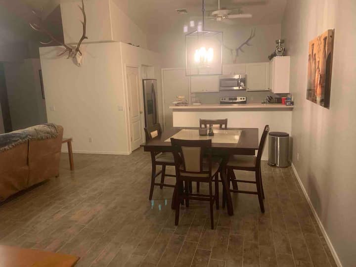 Peaceful 1 Bedroom With A Residential Pool - Apache Junction, AZ