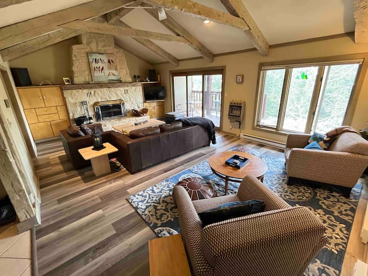 Mountain Time - Spacious Townhouse - Angel Fire, NM