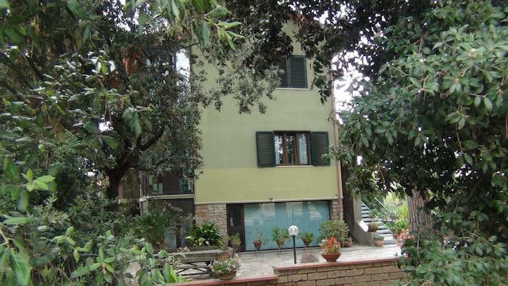 Appartamento In Una Palazzina Immersa Nel Verde - Elba