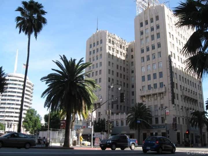 Loft @ Hollywood & Vine W/rooftop Newly Renovated! - West Hollywood, CA