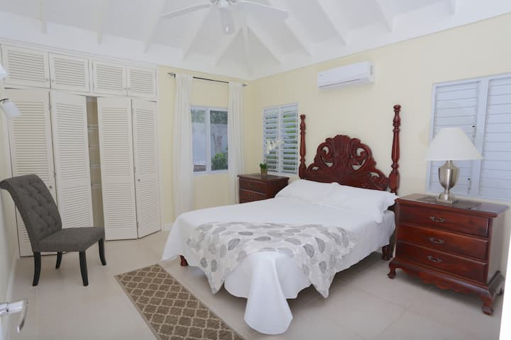 Pool&beach Access* Gated*welcome Breakfast Basket - Jamaica