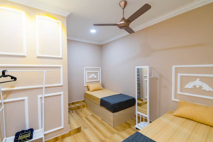 Plaza Angsana Walking Distance Private Room 5