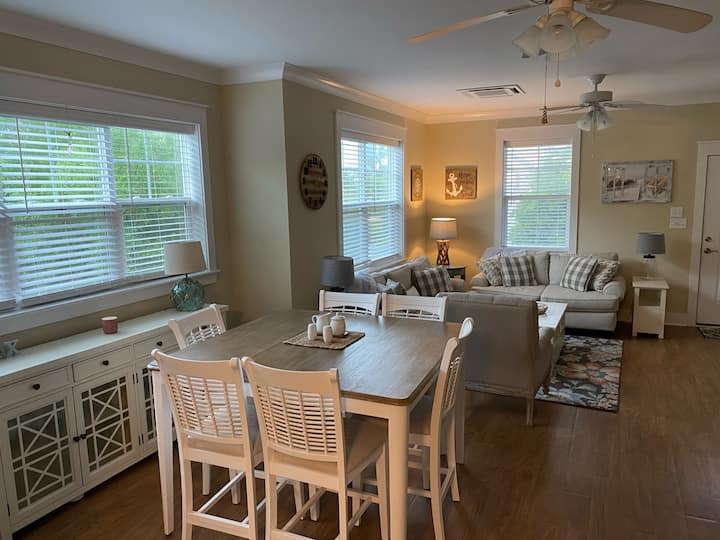 Isle Be Back - Quiet Street - Beach Front Parking - Emerald Isle, NC