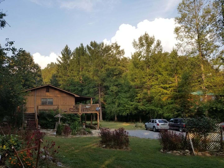 Hummingbird Hideaway, Rm 1..no Cleaning Fee - Townsend, TN