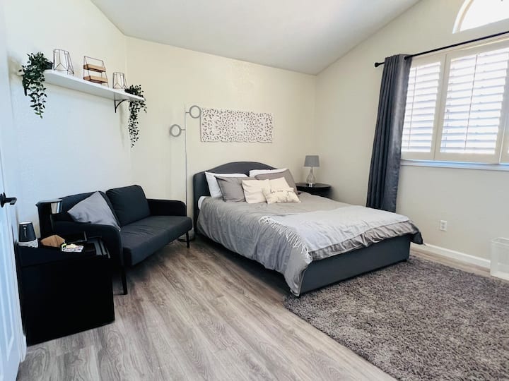 Beautiful 1-bedroom Near Camp Pendleton. - Fallbrook, CA