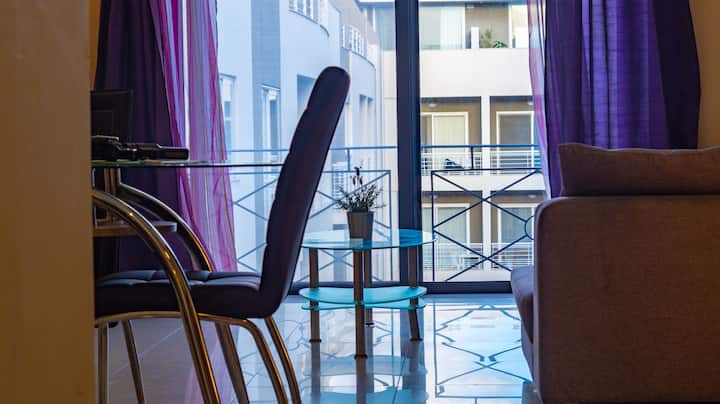 Seaside Apartment Steps From Balluta Bay - Malta