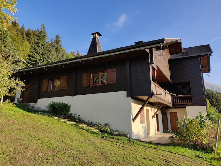 Chalet Traditionnel à 150 M Des Pistes - Manigod