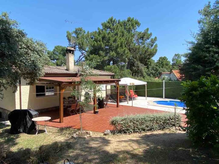 Villa Jomer, Wifi, Piscina A 90km De Madrid, Ideal Familias Y Parejas +30 Años - Cadalso de los Vidrios