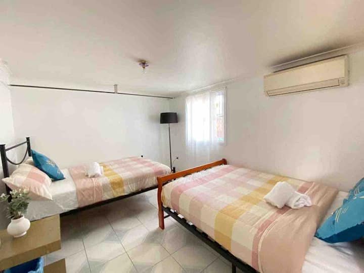 2 Brs Small Unit In The Backyard - Cabra W. Sydney - Liverpool