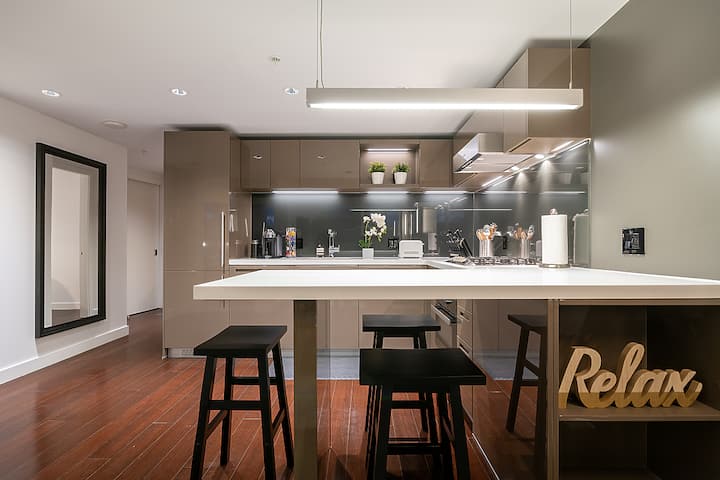 Luxe 1 Bd Condo In The Heart Of Downtown Vancouver - Vancouver