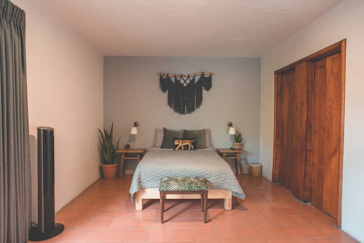 Casa Boutique Pavón -Bedroom 7- Private Bathroom - Guadalajara