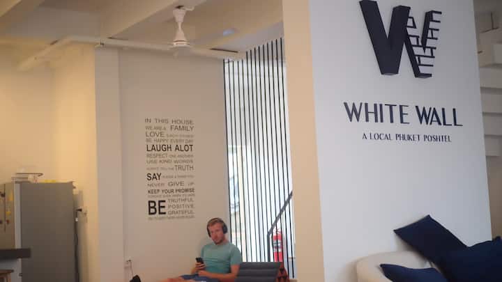 White Wall Poshtel - Phuket district, Thailand