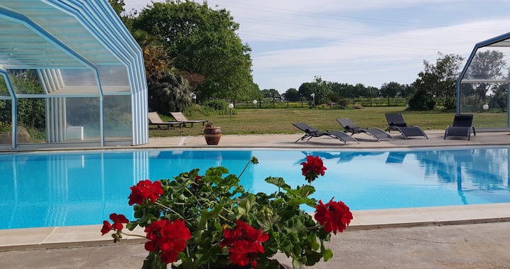 Gîte à La Ferme Avec Piscine Couverte En Partie - Challans