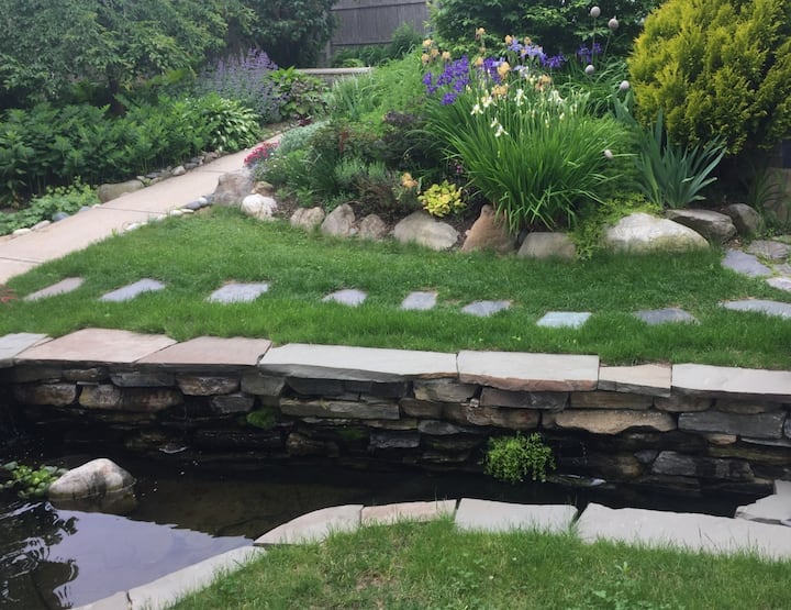 Peaceful Oasis On Munjoy Hill -2nd Flr/3br+parking - South Beach, Long Island
