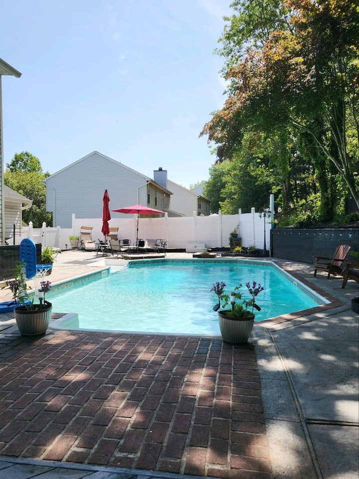 Rooms With A View - Bel Air, MD