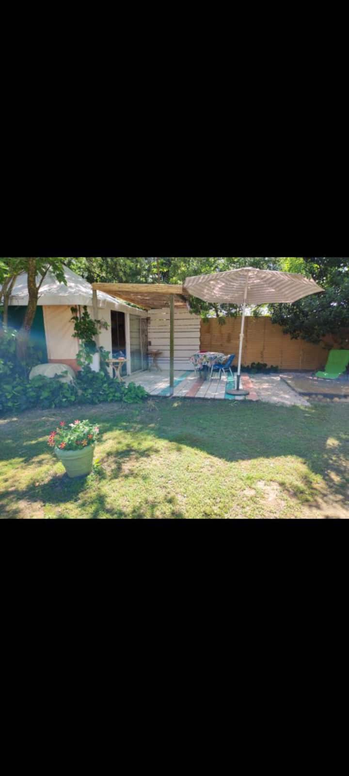 Location Atypique Piscine Et Spa - Vendres