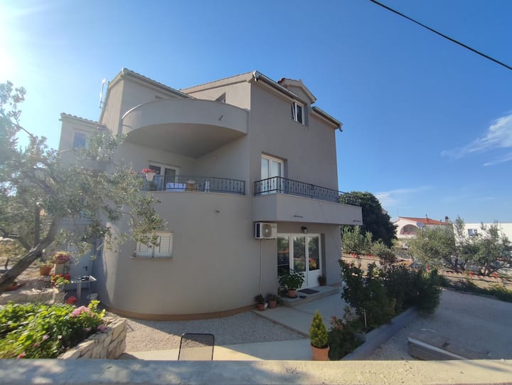 Apartmani*botanica2*
Dvosoban App - Vodice