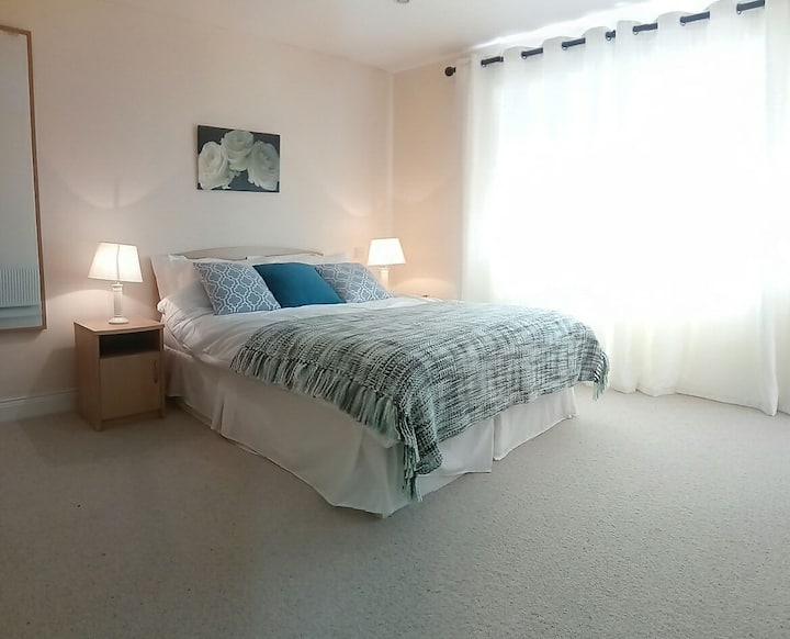 The Red Door - Kenmare