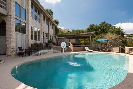 Lake Travis Vacation Rentals & Homes - Texas, United States | Airbnb