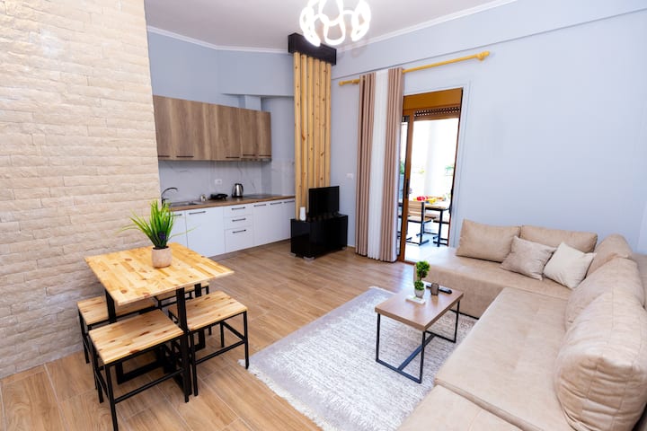 Déjà Blue Villa - Luxury Suite | Private Garden - Albania