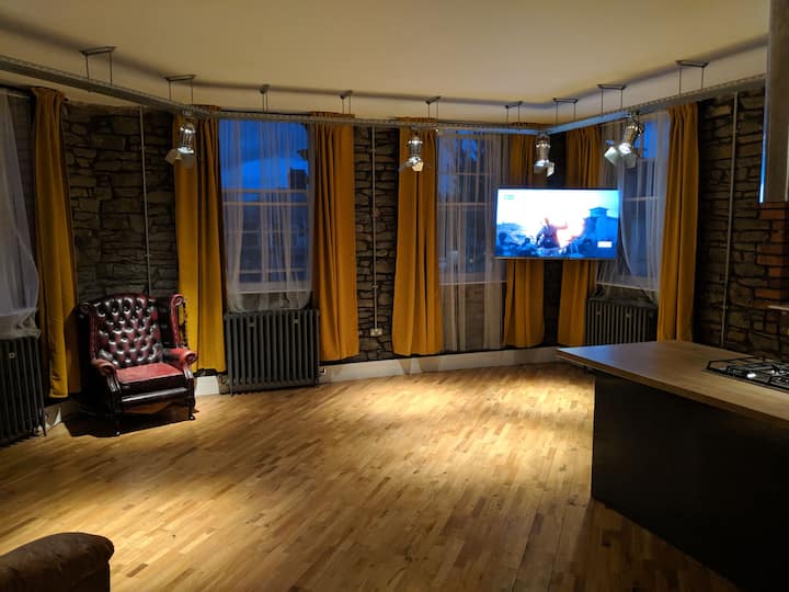 Neville Lofts-cardiff Central Location Cf11 - Cardiff