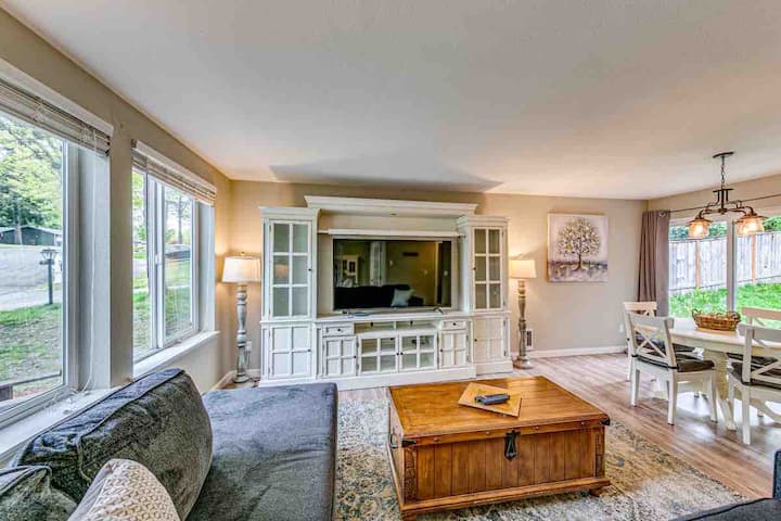 Quaint Getaway In Tacoma - Tacoma, WA