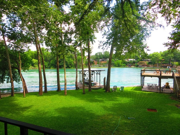 Paradise Haus At Lake Dunlap - Updated Finishes - New Braunfels