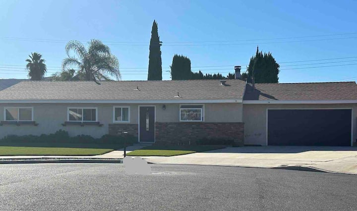 Coast, Mountain & Country! Safe,clean & Convenient - Simi Valley, CA
