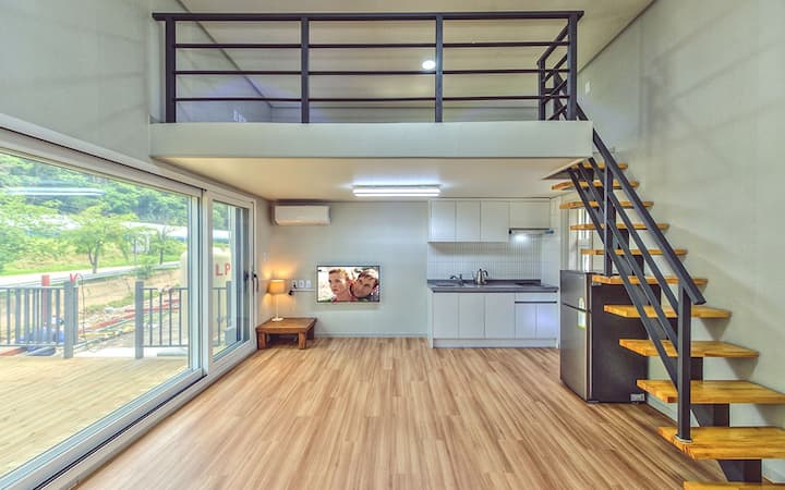 [천진암 계곡 근처] 숲속에 자리잡은 공기좋은 펜션-103호 - 퇴촌면