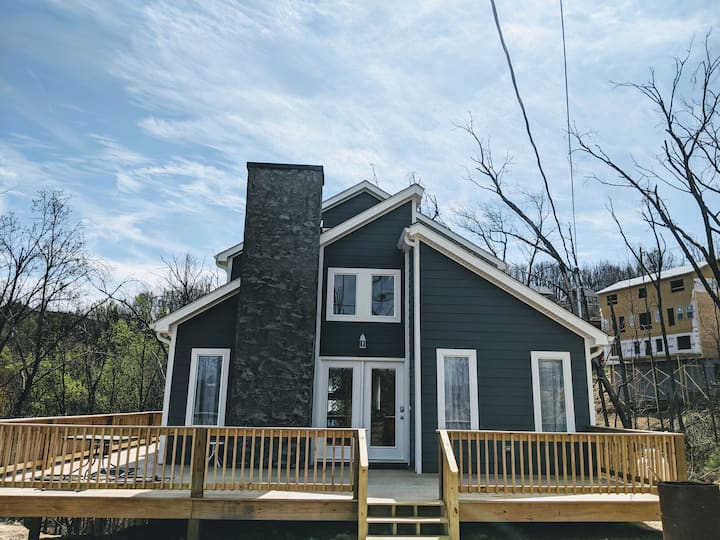 Sweet Serenity In Gatlinburg, Tn - Gatlinburg, TN