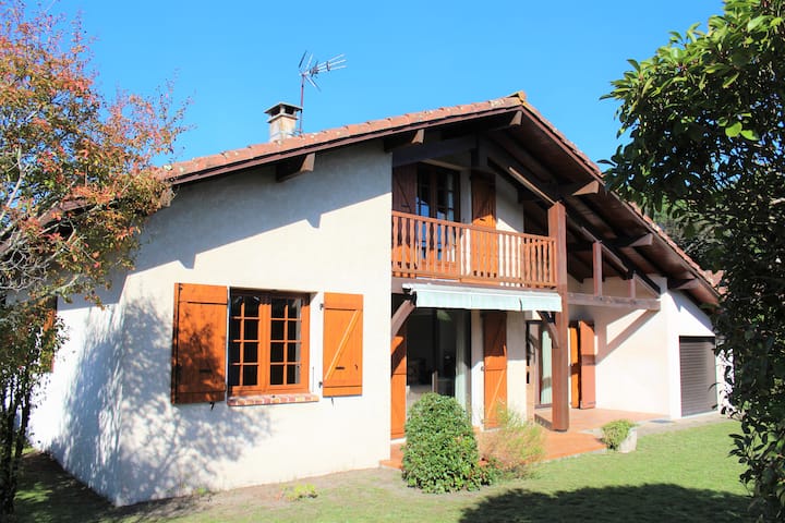 Maison Familiale Chez Sybil, à 2 Pas Du Lac Léon - Moliets-et-Maa