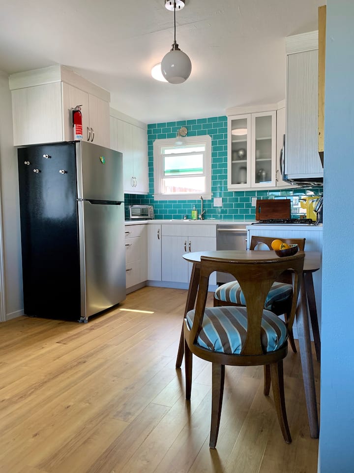 2 Bedroom House Hot Tub+garden - Monterey, CA