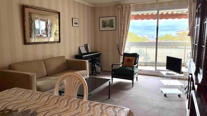 Séjour Lumineux Avec Balcon & Vue Sur Paris-pour 4 - Paris