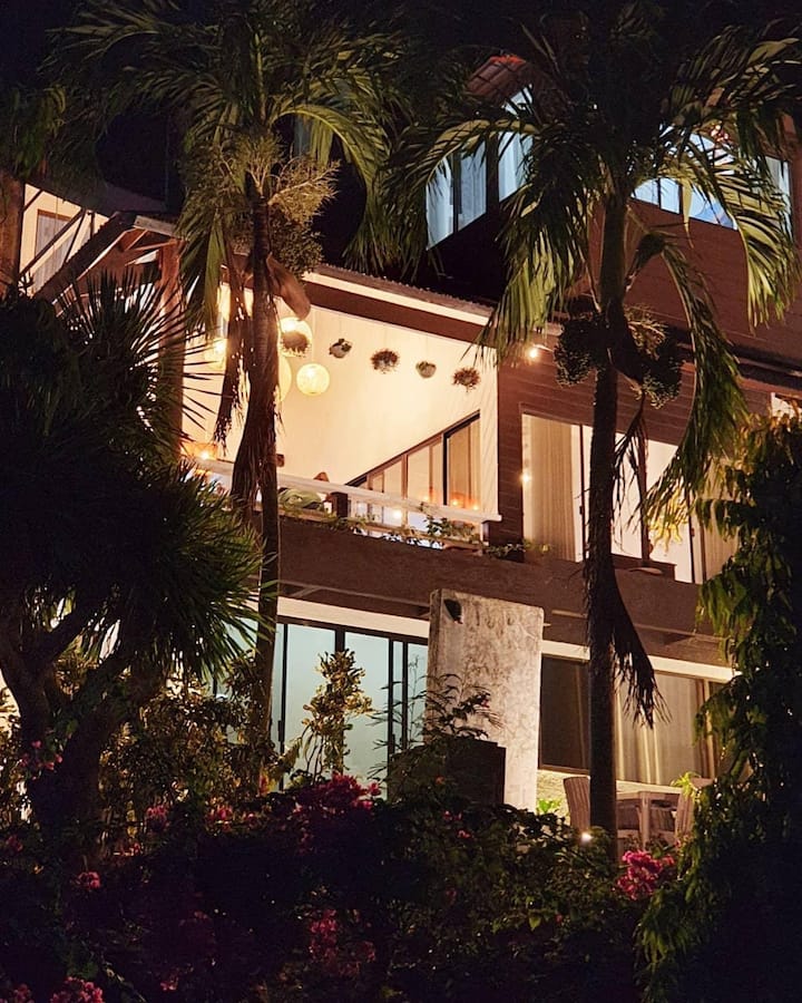 Villa By The Beach Ternate Staycation - Maragondon