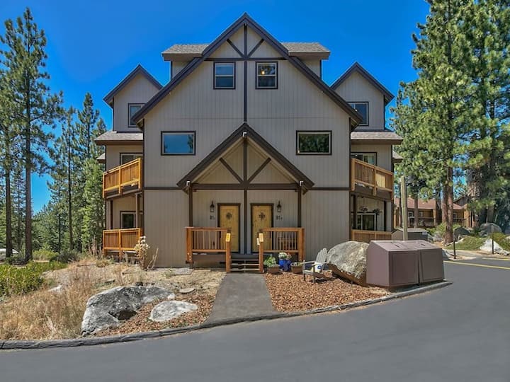 Lake Tahoe Modern Mountain: Summer& Winter Retreat - Lake Tahoe