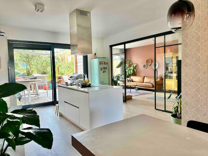 Duinvilla Vlakbij Meer En Amsterdam - Huizen