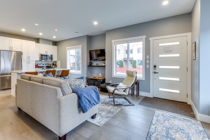 Aspen Guest House - Beautiful Half Duplex Close To Lake - Penticton