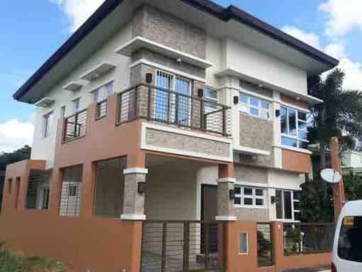 Fully Furnished House For Rent In Batangas City - Batangas