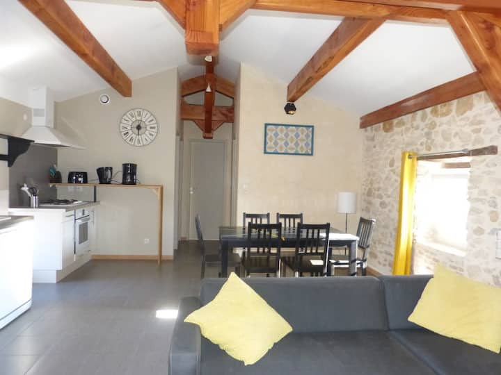 Gîte La Cascade *** 6 Pers. 100 M2. - Vallon-Pont-d'Arc