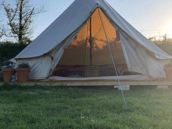 Wild Yurt Glamping (Yurt 3) - Newquay