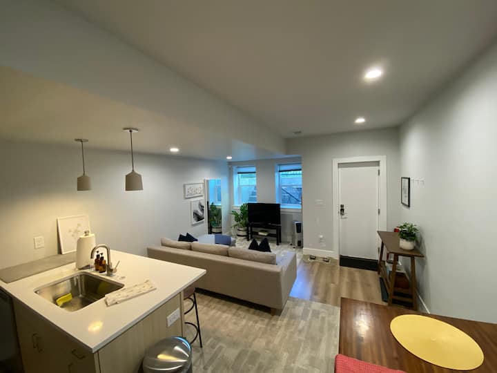 Bright & Private Unit (1br) Near Sloan's Lake - Denver, CO