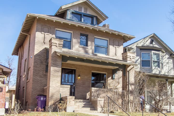 New! Walker's Paradise Apartment In Congress Park - デンバー, CO