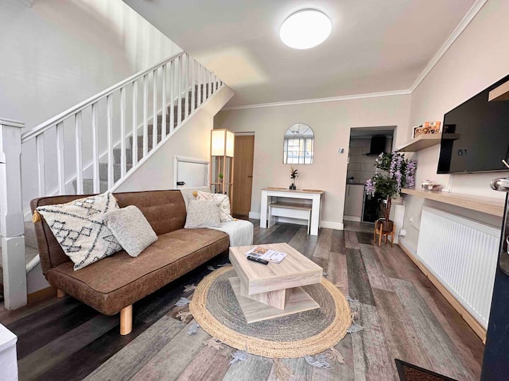Town-house, Quiet, Modern, Entire House - Nottingham