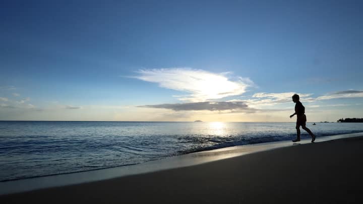 A Hidden Gem - Steps From The Beach And Town - Rincón