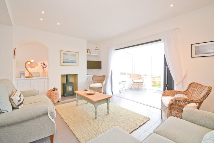 Coastguard Cottage, Brook, Isle Of Wight - Isle of Wight