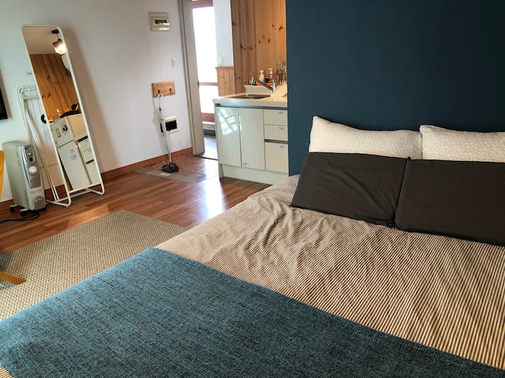March Bnb, For Single Traveler , A Flat Near Beach - 외도동